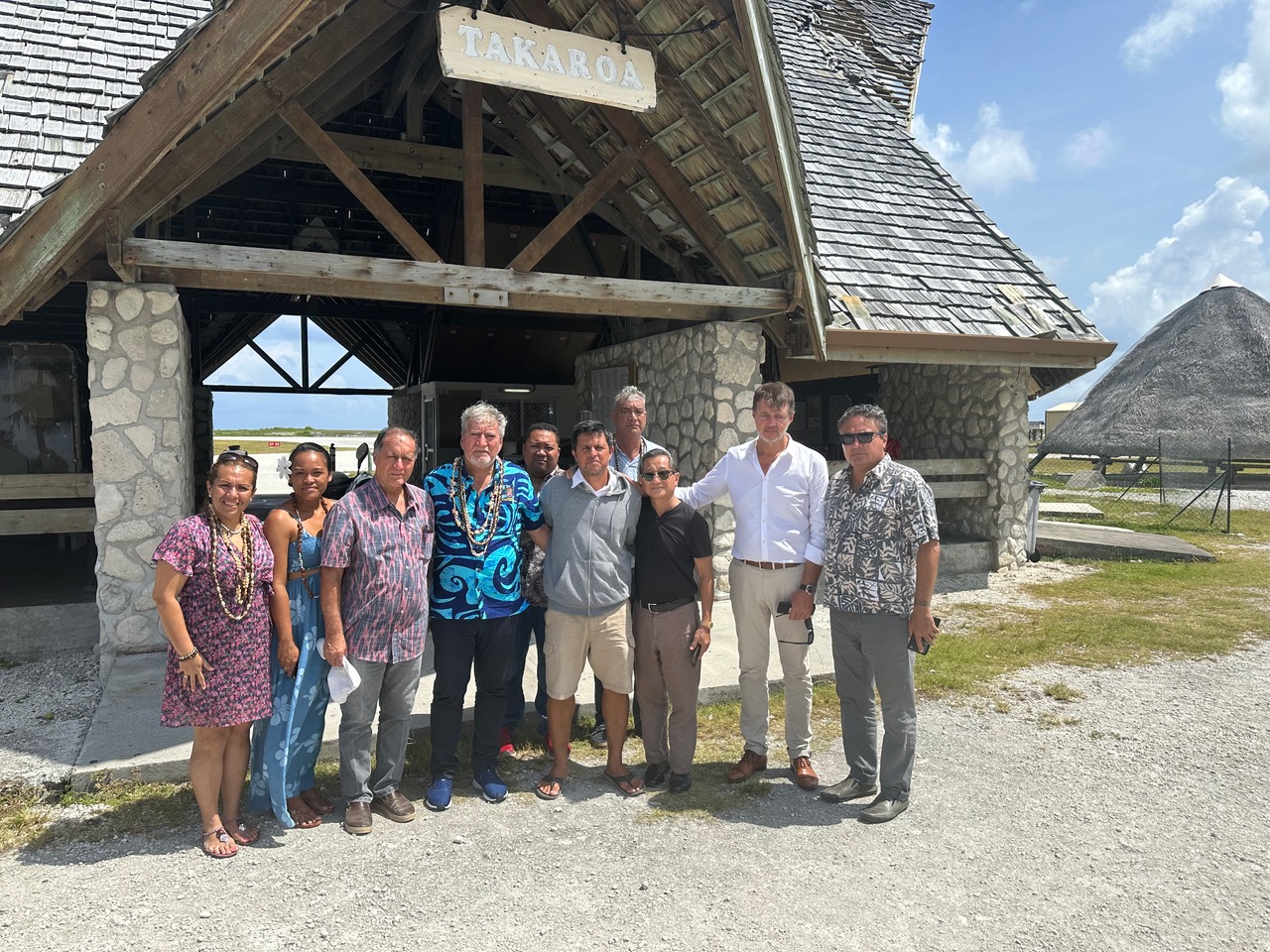 Tous au soutien du tavana de Takaroa - Tahitinews.co