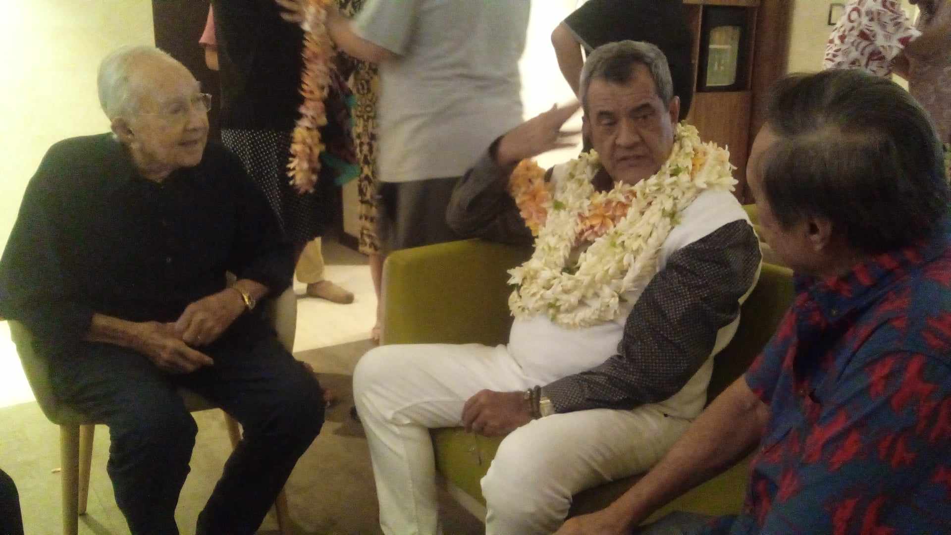 Edouard Fritch de retour parmi les siens - Tahitinews.co