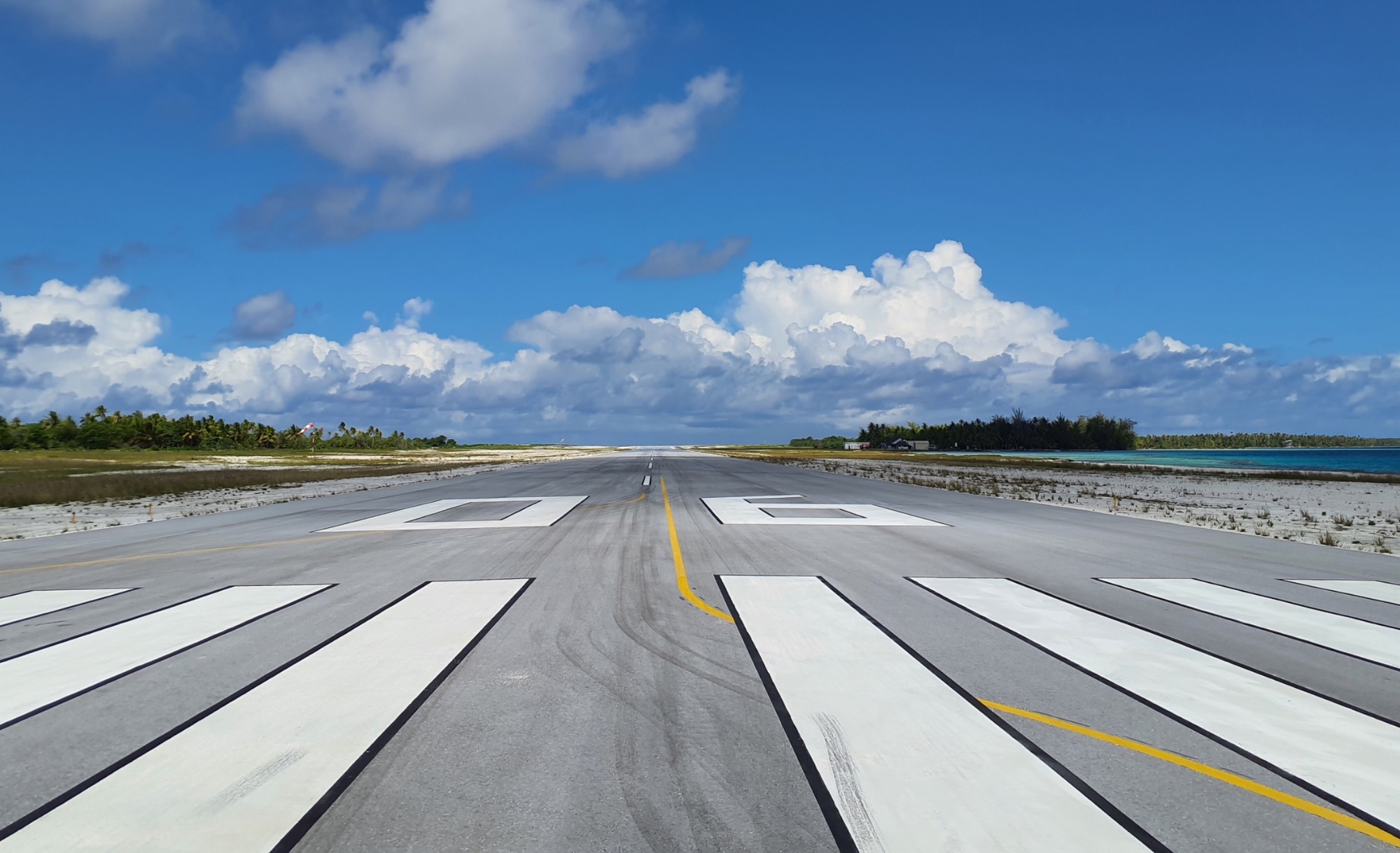 830 millions de Fcfp pour sécuriser les pistes de Ahe et Anaa ...