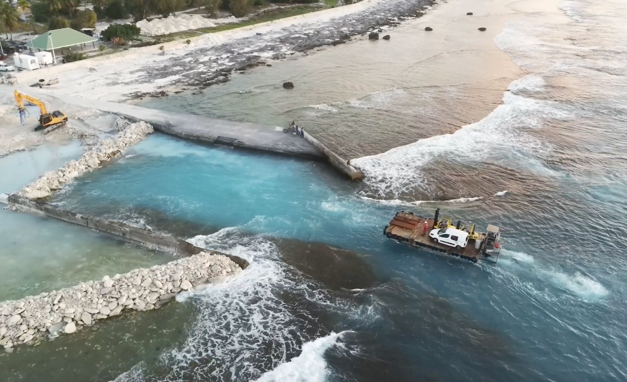 Poursuite de la politique de désenclavement des atolls les plus isolés ...